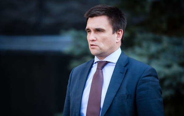 UAWire - Klimkin hands statement from relatives of Ukrainian prisoners ... UAWire - Klimkin hands statement from relatives of Ukrainian prisoners ...